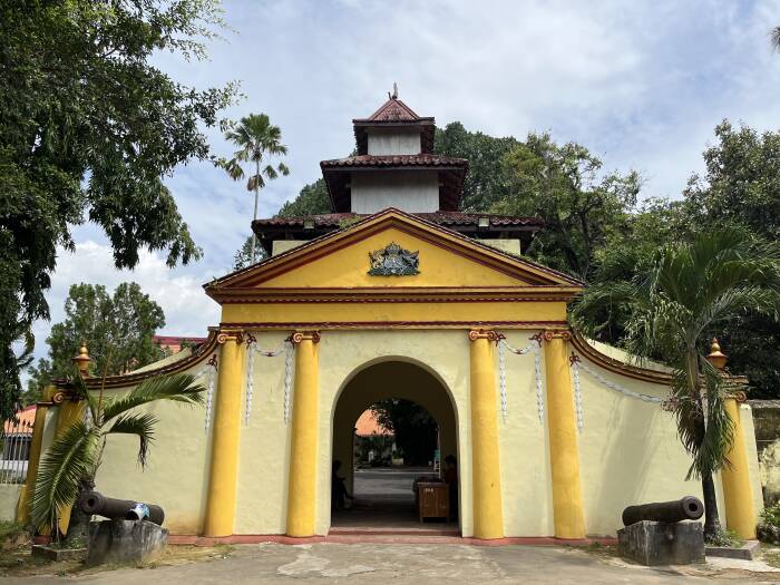 Melihat Keraton Sumenep, Satu-satunya yang Masih Tersisa di Jawa Timur ...